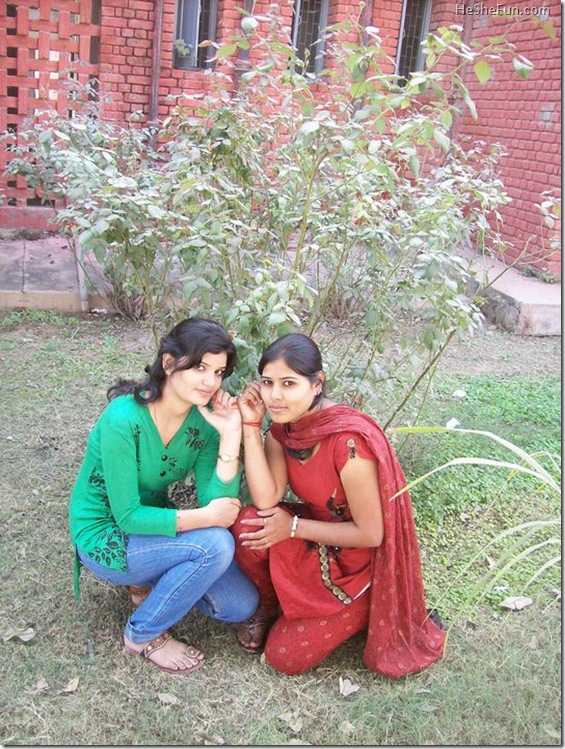 Chulbulle Funny Pics : Hot Pictures: Beautiful Indian Facebook Girls Photos